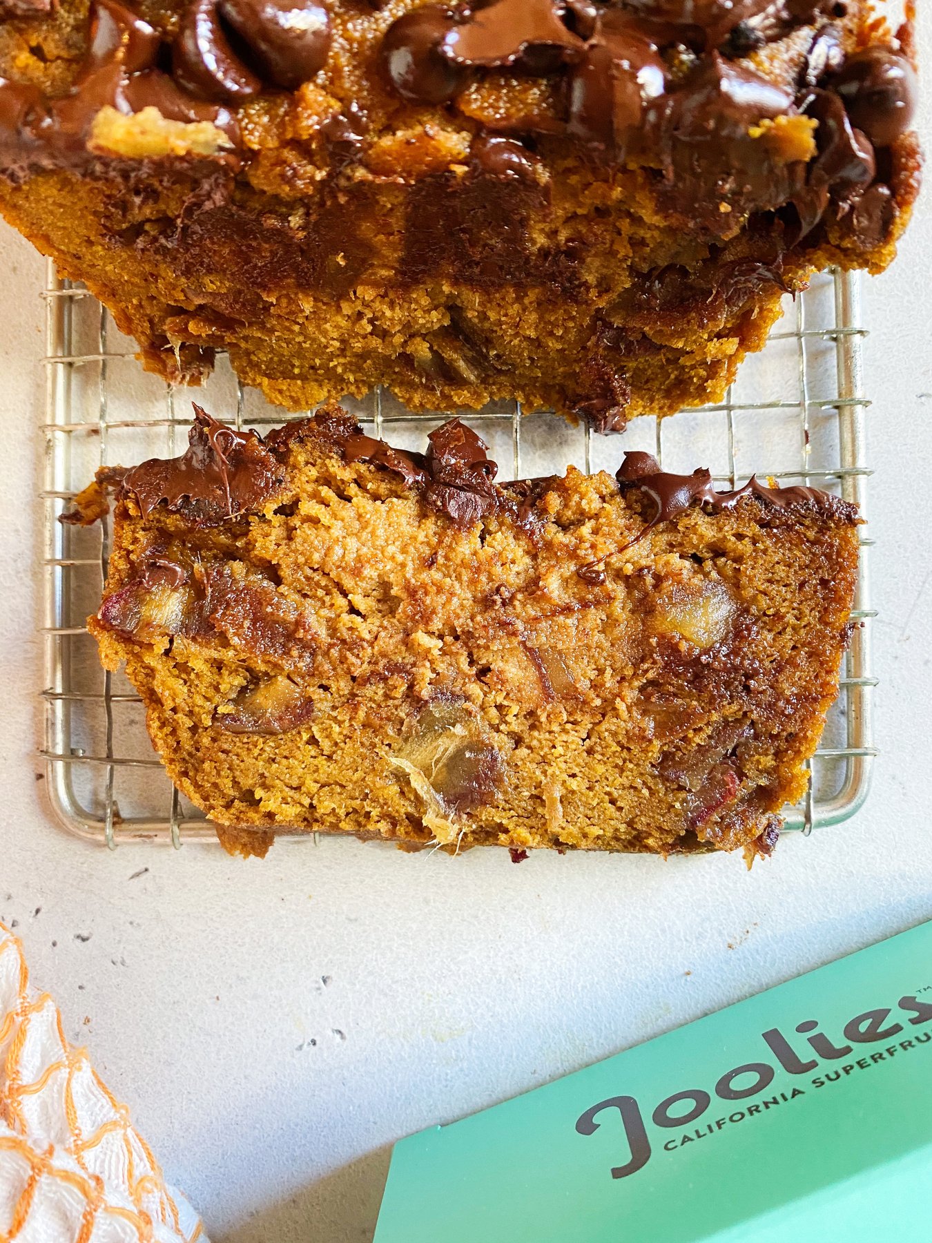 Paleo Pumpkin Date Bread